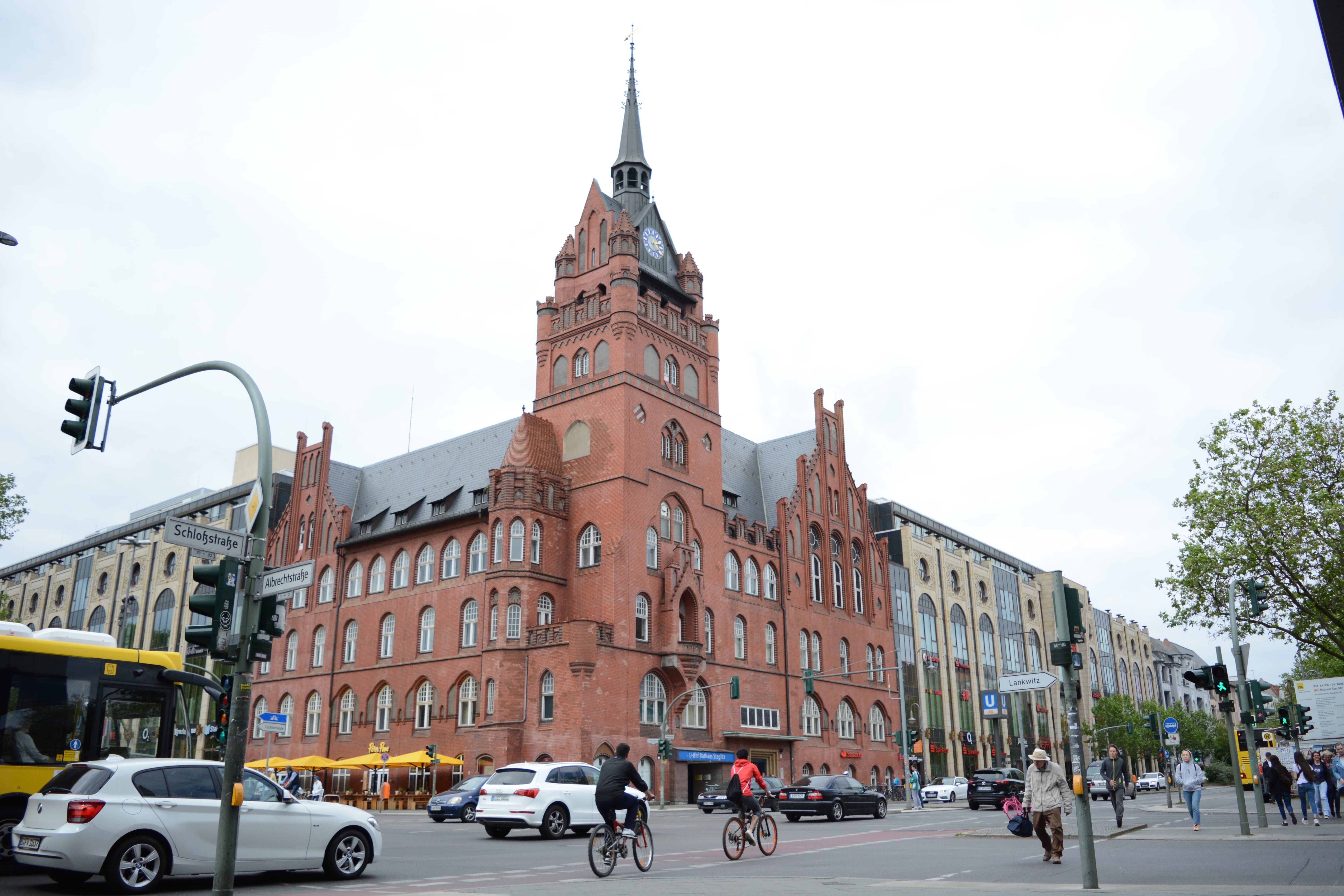 Endstation: Rathaus Steglitz | UnAuf ONLINE